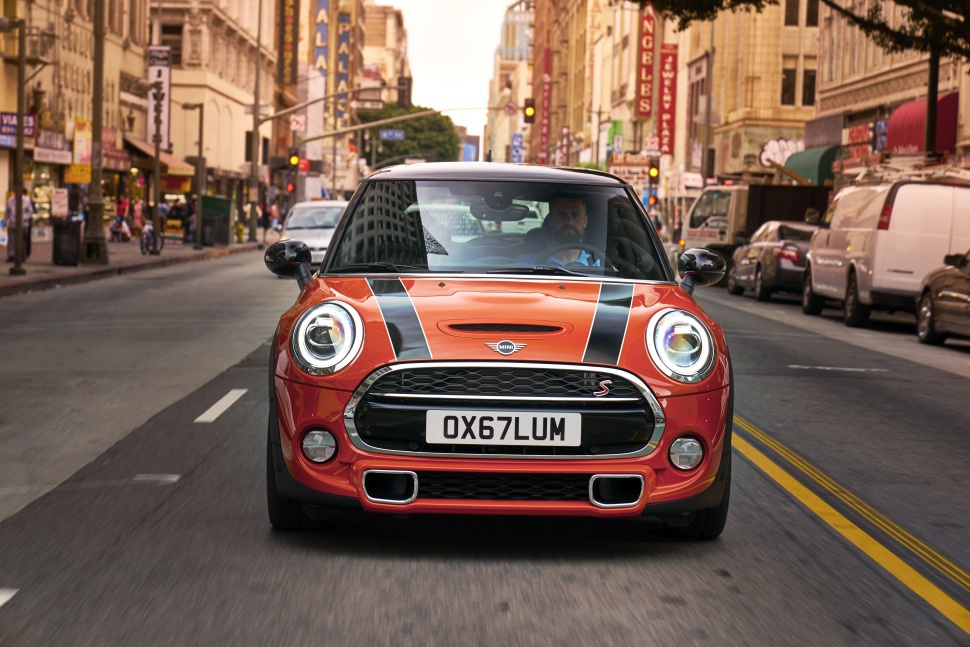 Mini Hatch (F55; F56 facelift 2018) Cooper SD 2.0 (170 Hp) Steptronic